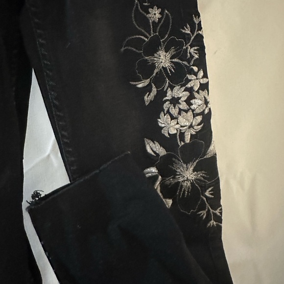 Zara | Jeans | Zara Trafuluc Trf Woman Black Skinny Jeans Embroidered ...